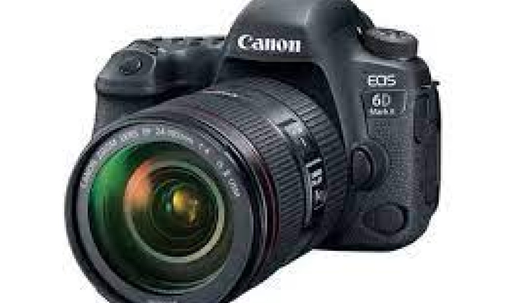 Canon EOS 6D Mark II EF 24-105 F/4L IS II USM Lens